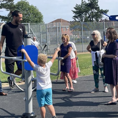 Outdoor Gym in John Burrows Park | Sport | Hadleigh & Thundersley ...